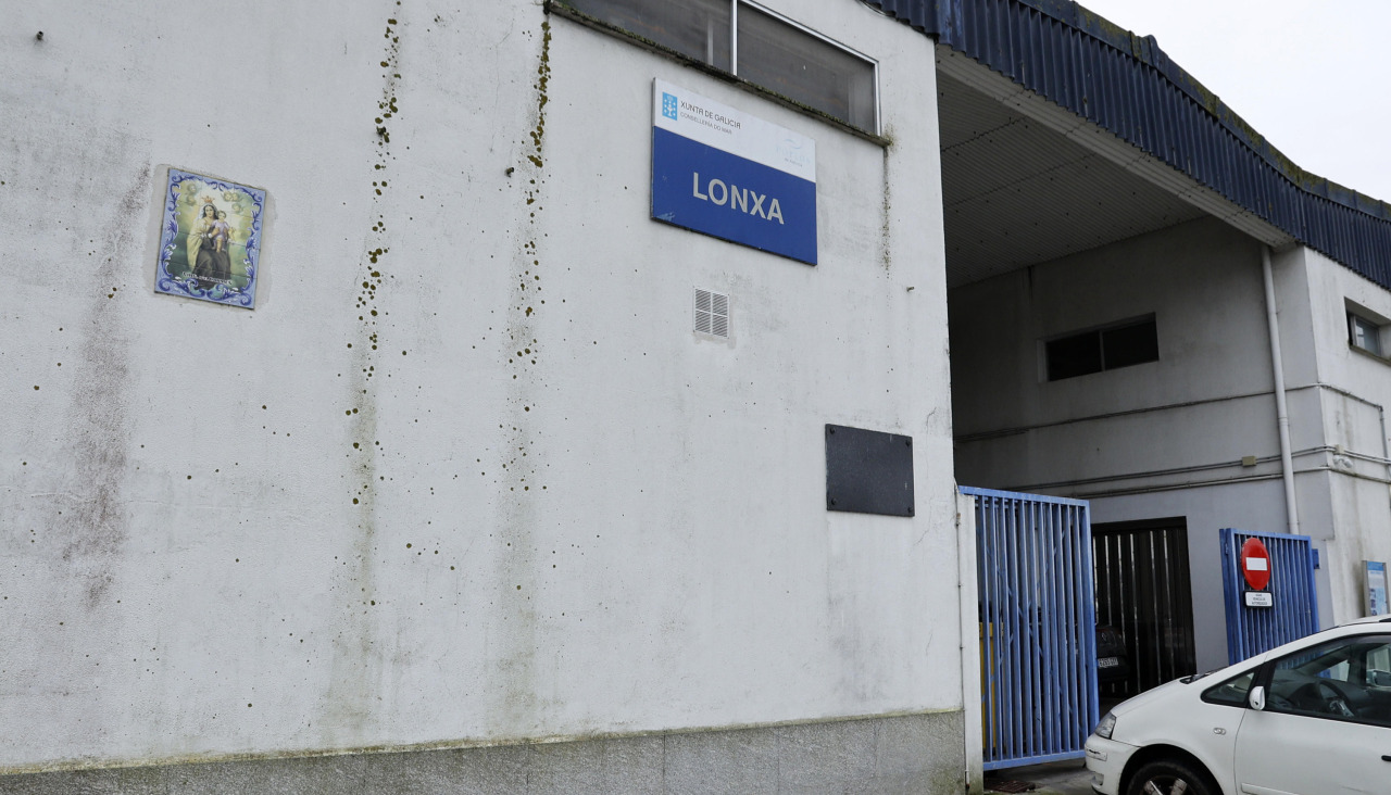 La contratación de la reforma y ampliación de la lonja de Cambados ...